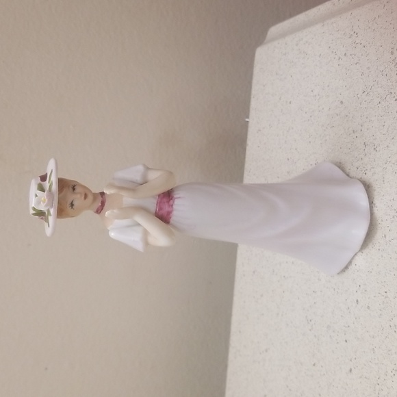 Enesco | Accents | Enesco Fine Lady Figurine 98 | Poshmark